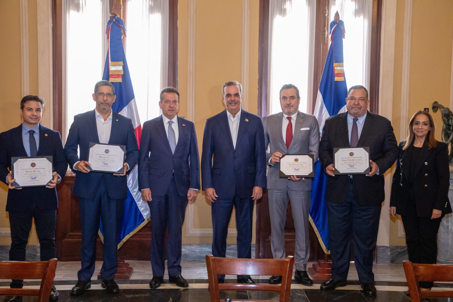 Industrias reciben oficialmente la Denominación de Origen Ron ...