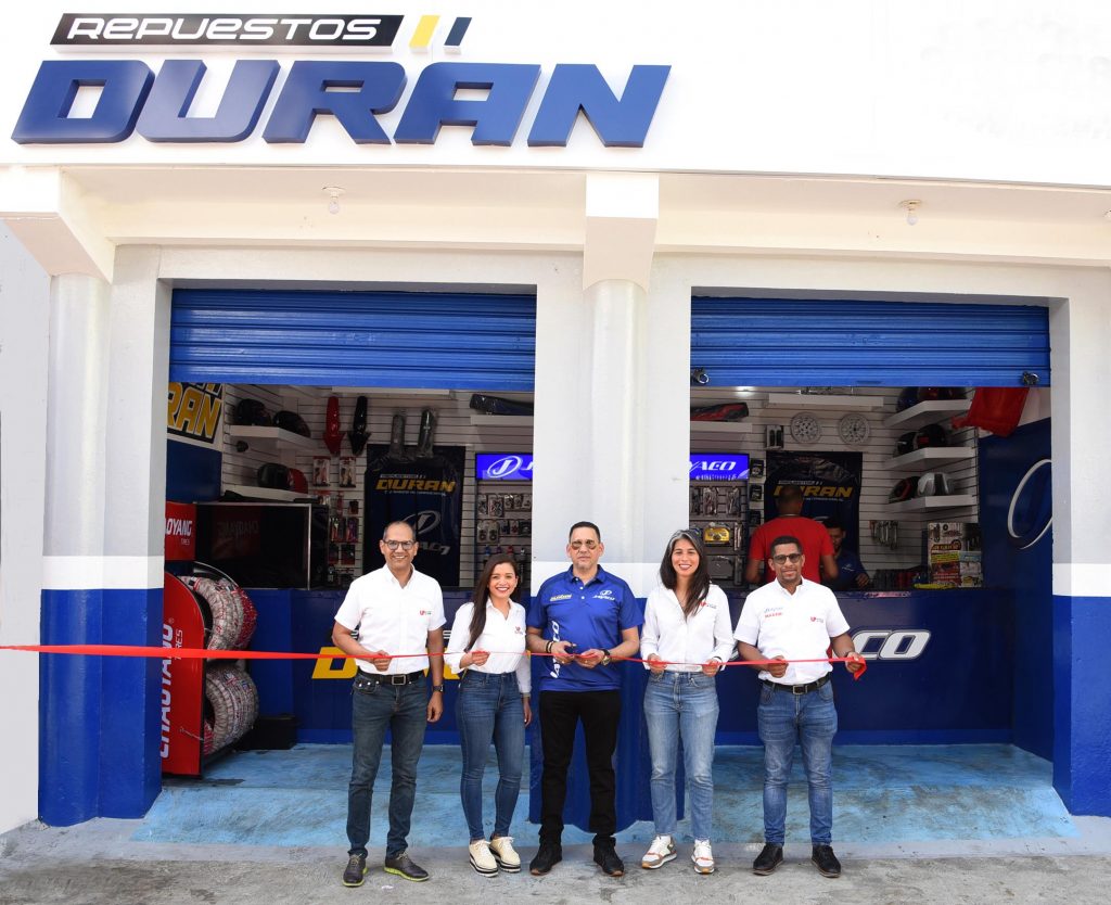 Importadora La Plaza apertura primera Tienda Perfecta con una de sus ...