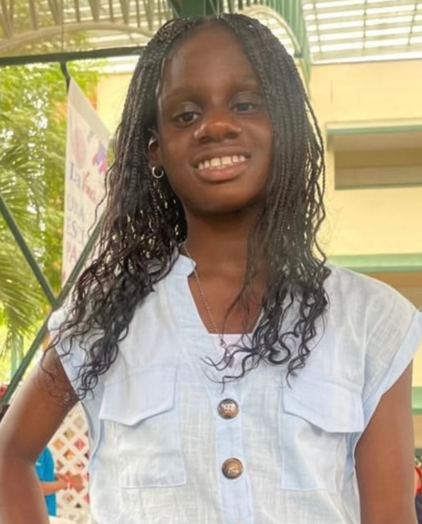 Muere adolescente durante actividad escolar en piscina de villa privada ...