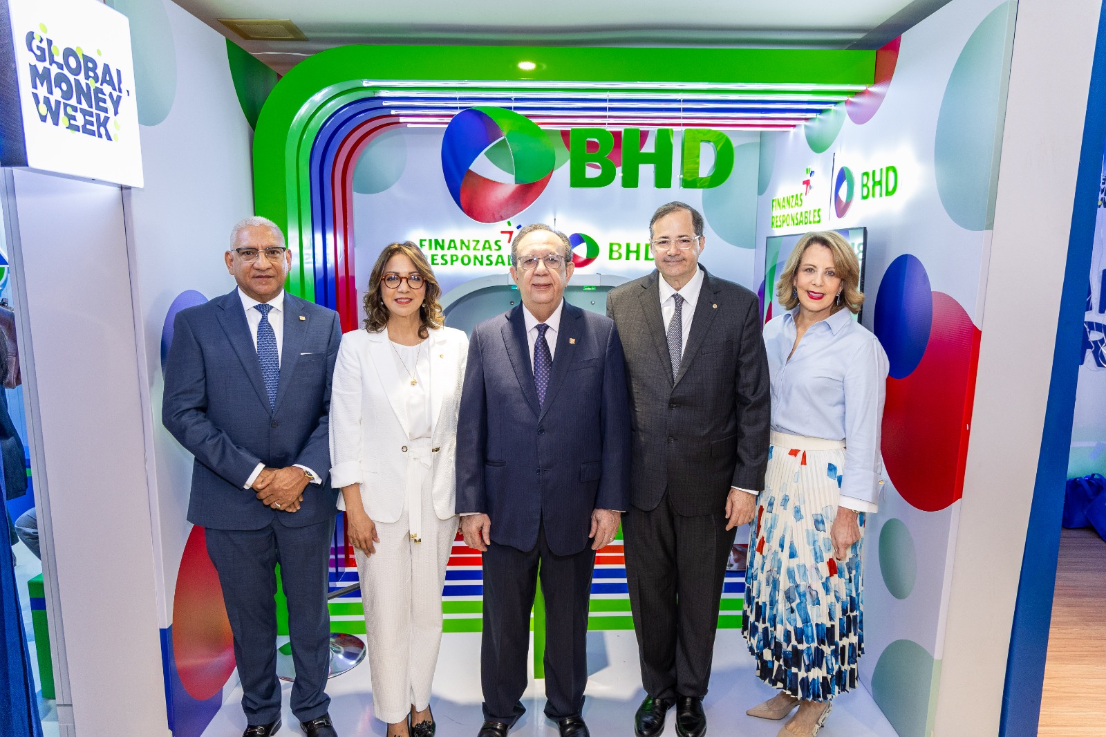 Banco BHD impulsa educación financiera en jóvenes durante jornada del ...